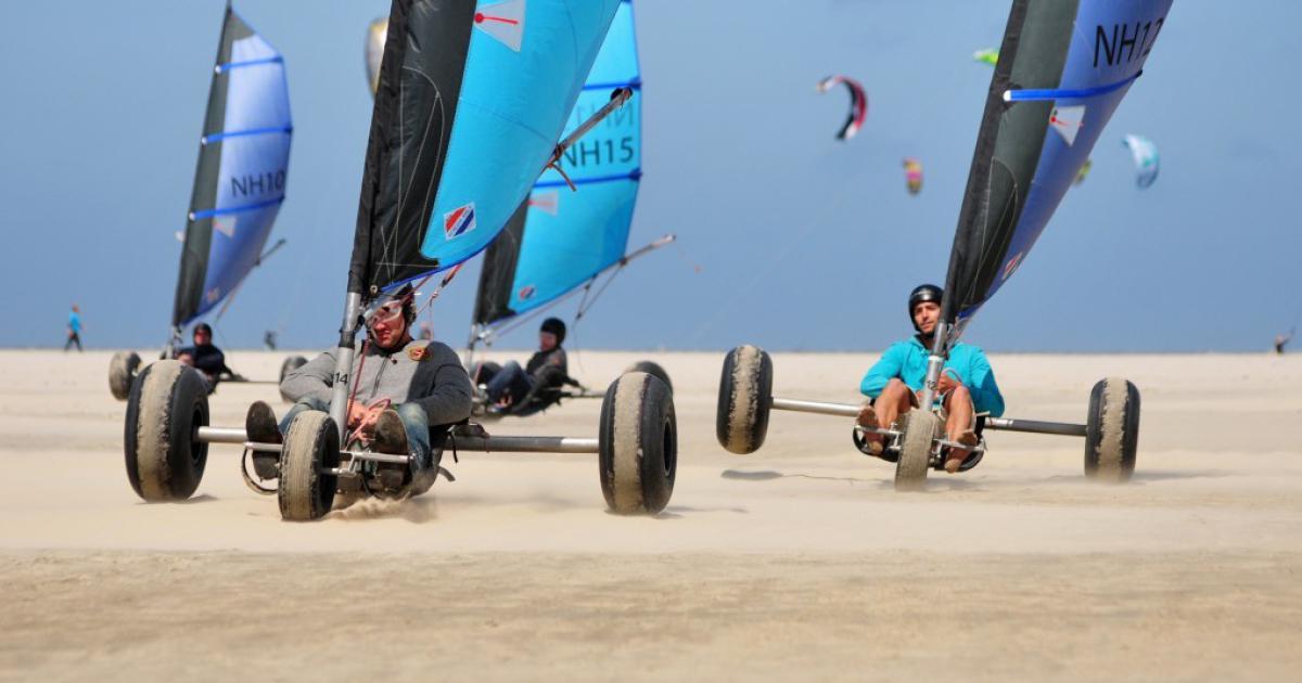 Blokarten op het strand
